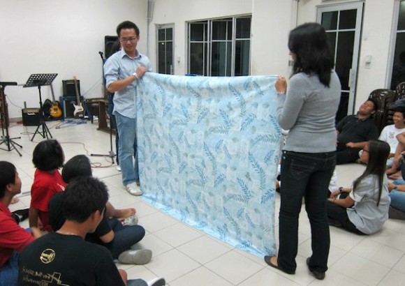 Blanket Game - Fun Icebreaker Ideas & Activities